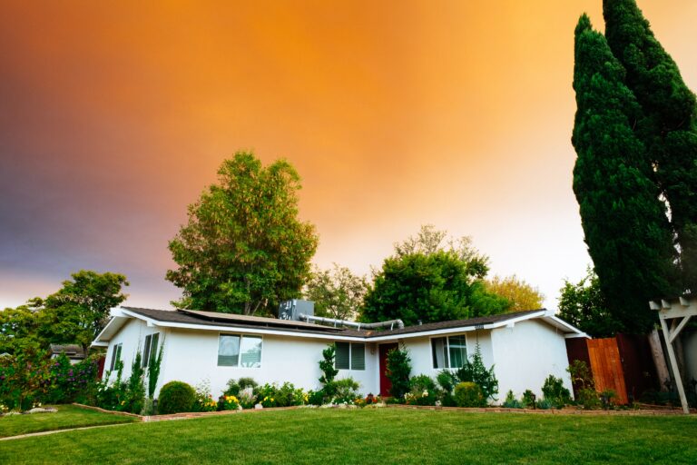 11 Advantages & Disadvantages Of Real Estate Investments